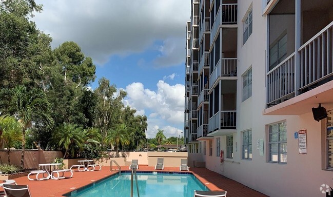 The Towers of Quayside Apartments for Rent with Gym/Fitness Center - Miami, FL - 1 Rentals ...