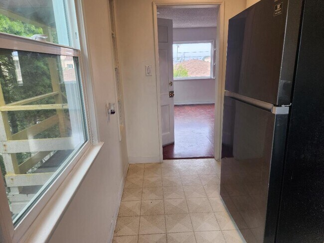 2226 Mathews Ave Unit C, Redondo Beach, CA 90278 - Apartments in ...