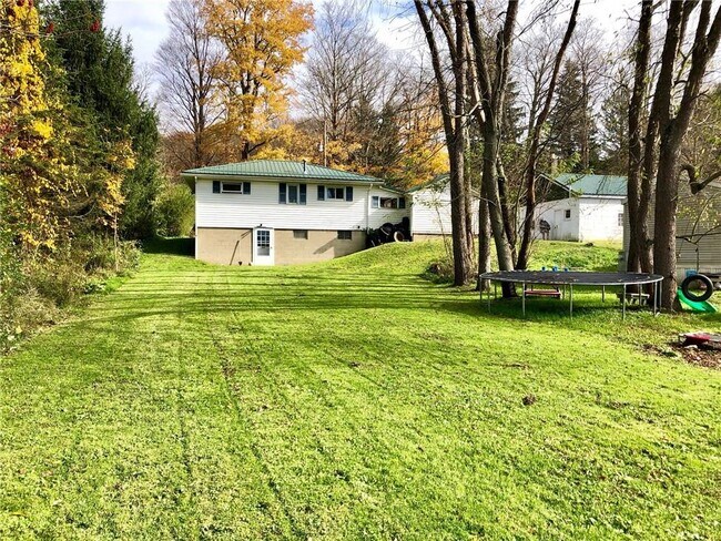 167 N Main St, Springboro, PA 16435 - House Rental in Springboro, PA ...