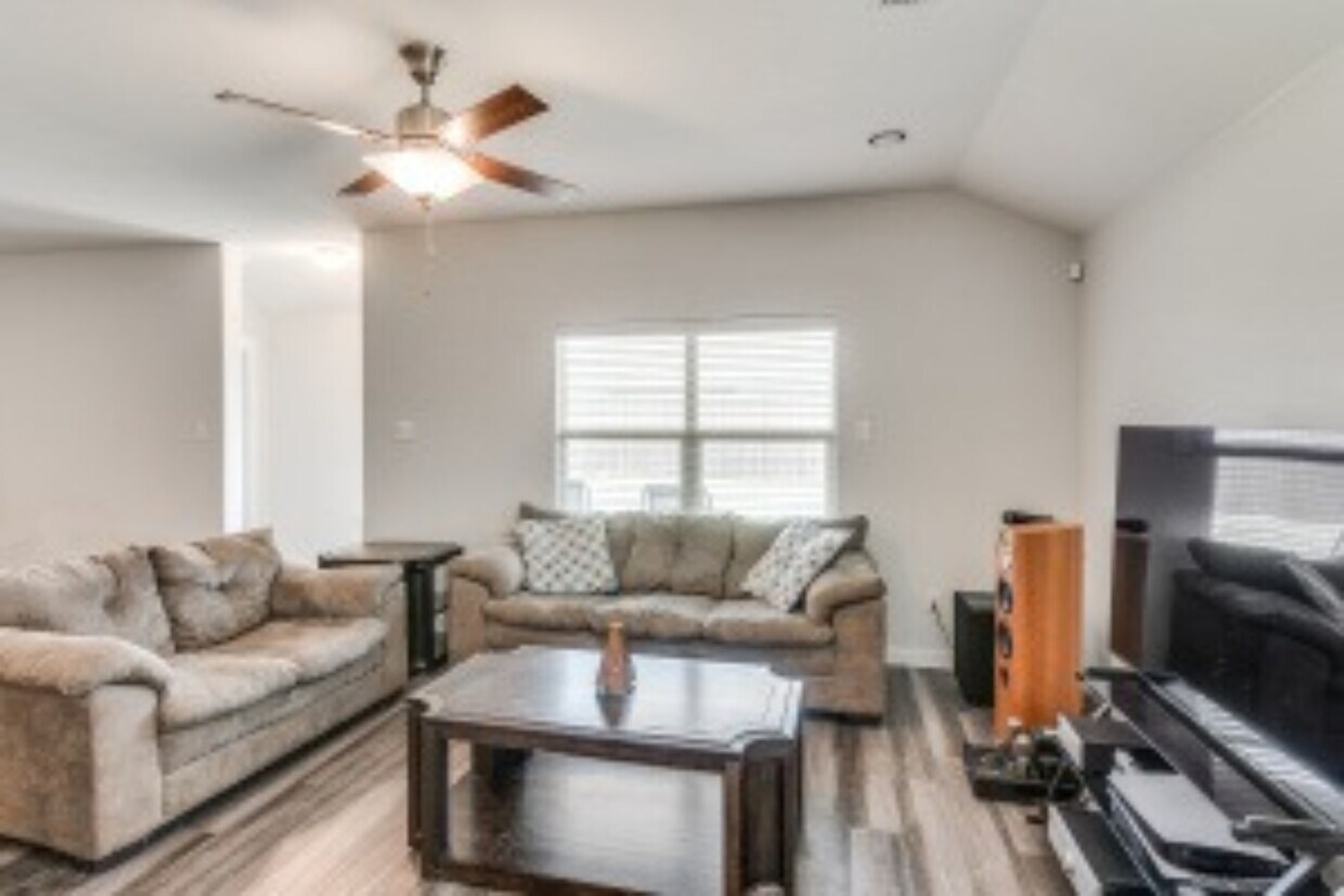 8921 Prairie Dawn Dr, Fort Worth, TX 76131 - House Rental in Fort Worth ...