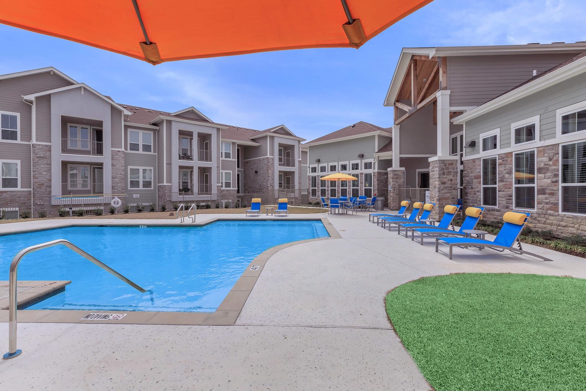 Alton Park Apartments - 5712 Azle Ave Fort Worth, TX 76106 | Apartments.com