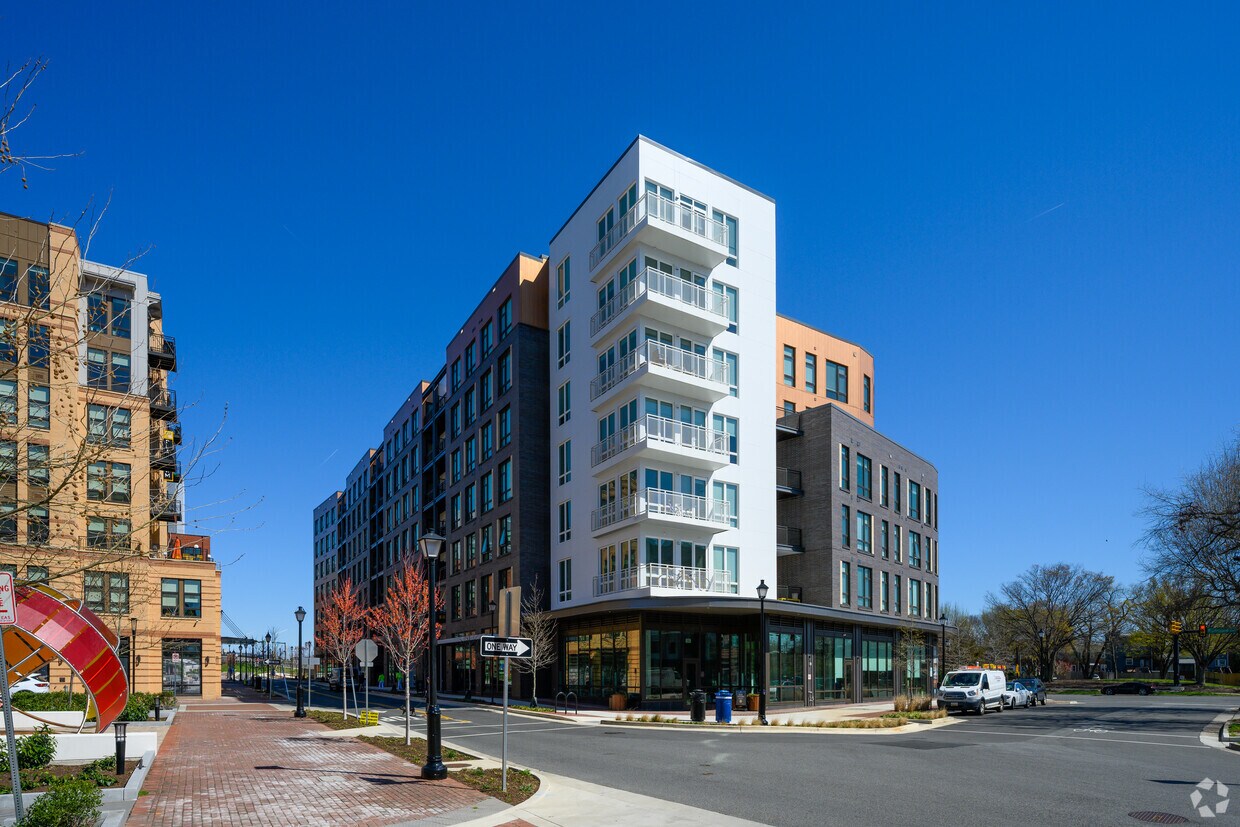 The Grayson - Apartments in Alexandria, VA | Apartments.com