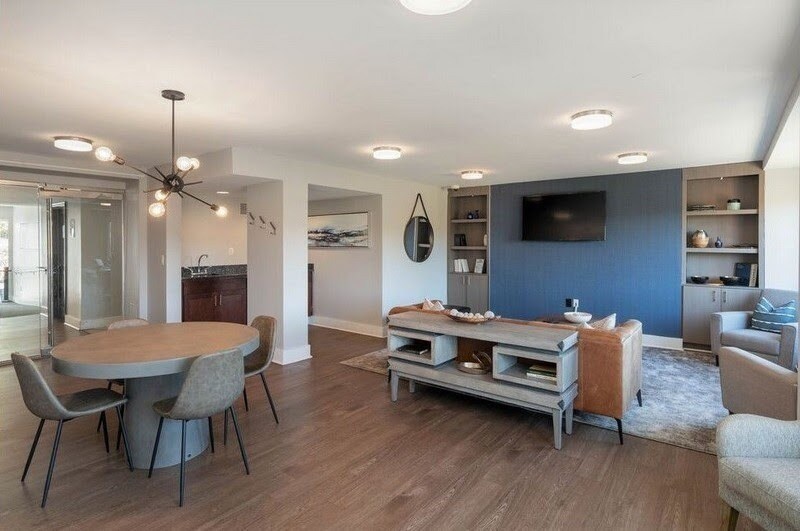 The Falls at Roland Park - Apartments in Baltimore, MD | Apartments.com