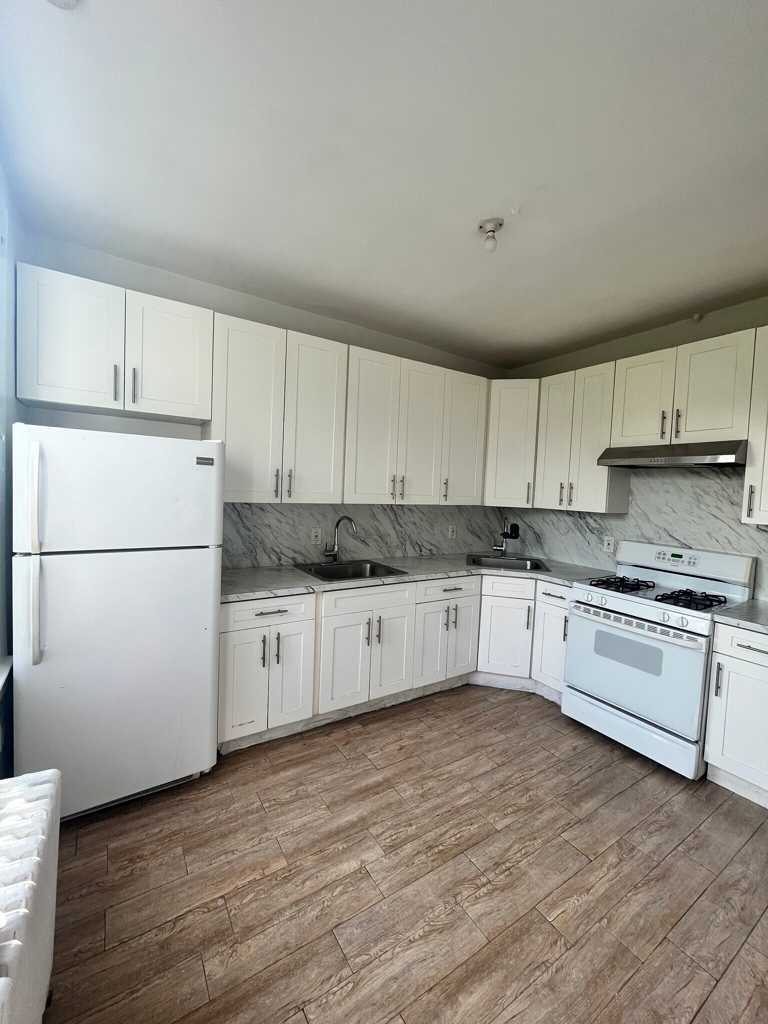 70 Bostwick Ave Unit 2, Jersey City, NJ 07305 - 70 Bostwick Ave Jersey ...