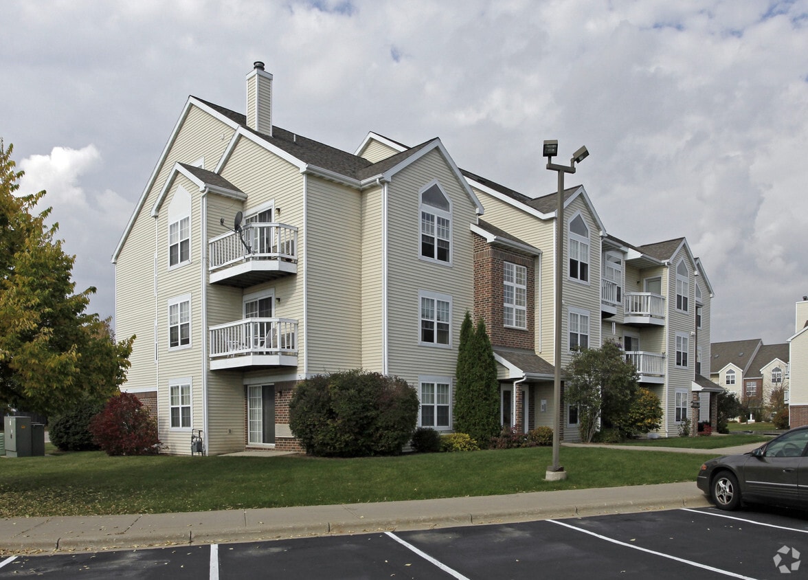 Timberlake Village Apartments - 7425 Timber Lake Trail Madison, WI ...