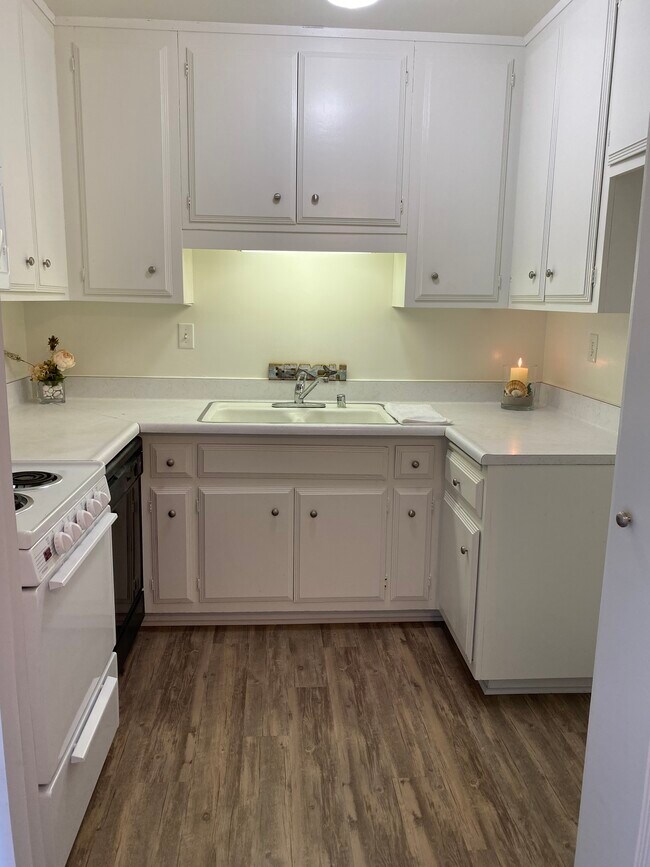 5858 S Pacific Coast Hwy, Redondo Beach, CA 90277 - Apartments in ...