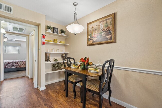 Siena on Westheimer - 6263 Westheimer Rd Houston, TX - Apartments for ...