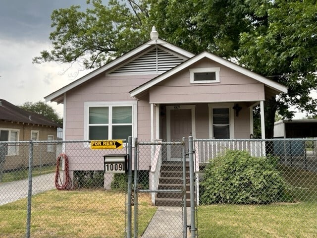 1009 Winston St, Houston, TX 77009 - House Rental in Houston, TX ...