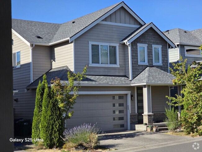 Kingsridge Apartments for Rent with Hardwood Floors - Everett, WA ...