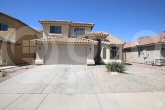 Cheatham Farms Apartments for Rent with a Swimming Pool - Phoenix, AZ ...