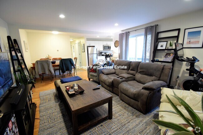 Egleston Square Student Apartments for Rent - Jamaica Plain, MA - 34 ...