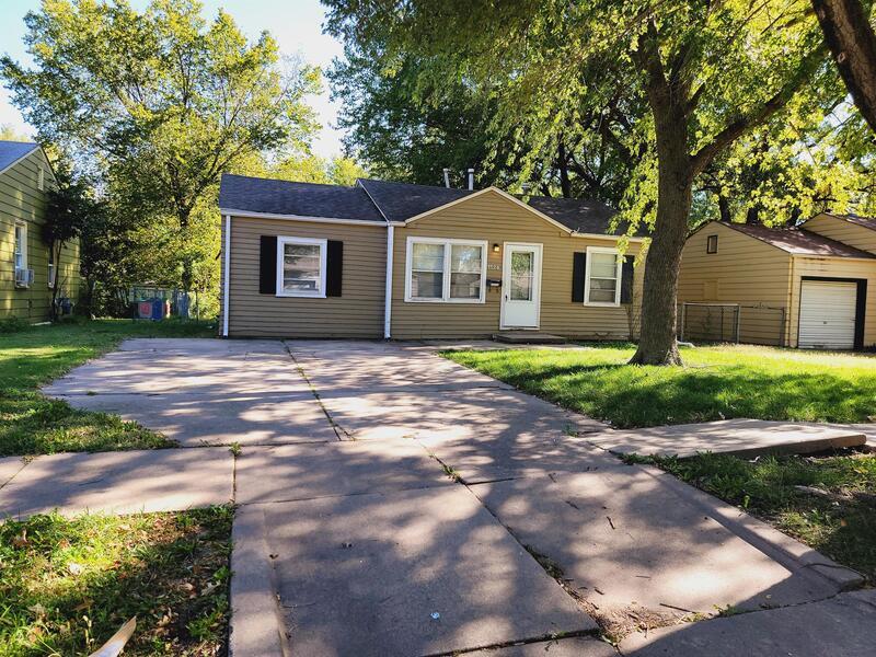 1126 Silverdale Ct, Wichita, KS 67218 - House Rental in Wichita, KS ...