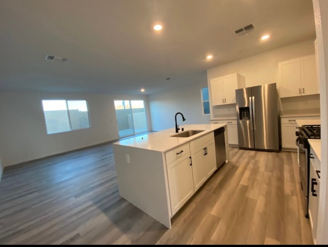 8438 Cabirolera Ave, Las Vegas, NV 89149 - House Rental in Las Vegas ...