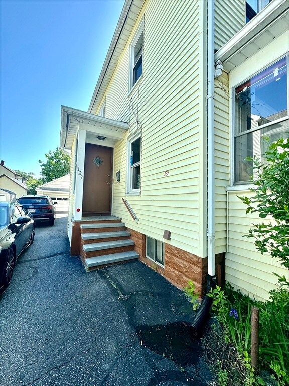 129 Draper St Unit 2, Springfield, MA 01108 - Room for Rent in ...