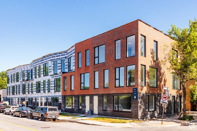 Townhomes For Rent in Montréal QC - 32 Townhouses