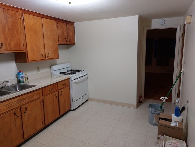 306 Vann St Unit Clean 2 bedroom, Syracuse, NY 13206 - 306 Vann St ... 306 Vann St Unit Clean 2 bedroom, Syracuse, NY 13206 - 306 Vann St ...