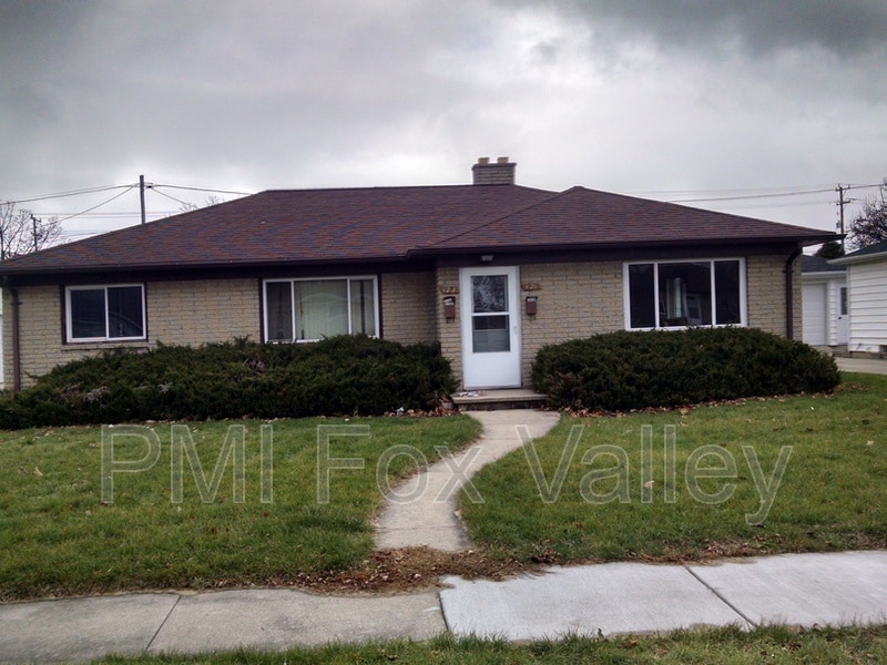 121 Andrew Ave, Neenah, WI 54956 - Condo for Rent in Neenah, WI ...