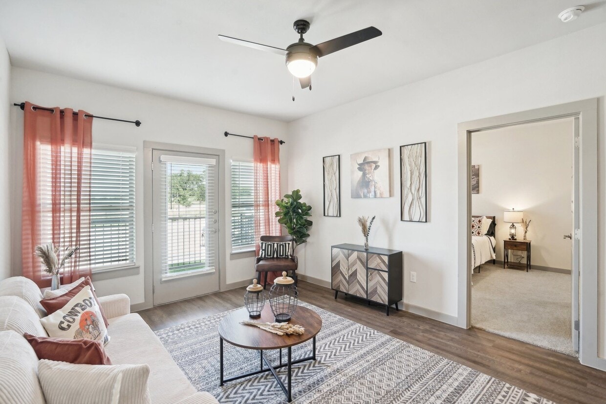 The Laredo - 1555 W Us 380 Decatur, TX 76234 | Apartments.com