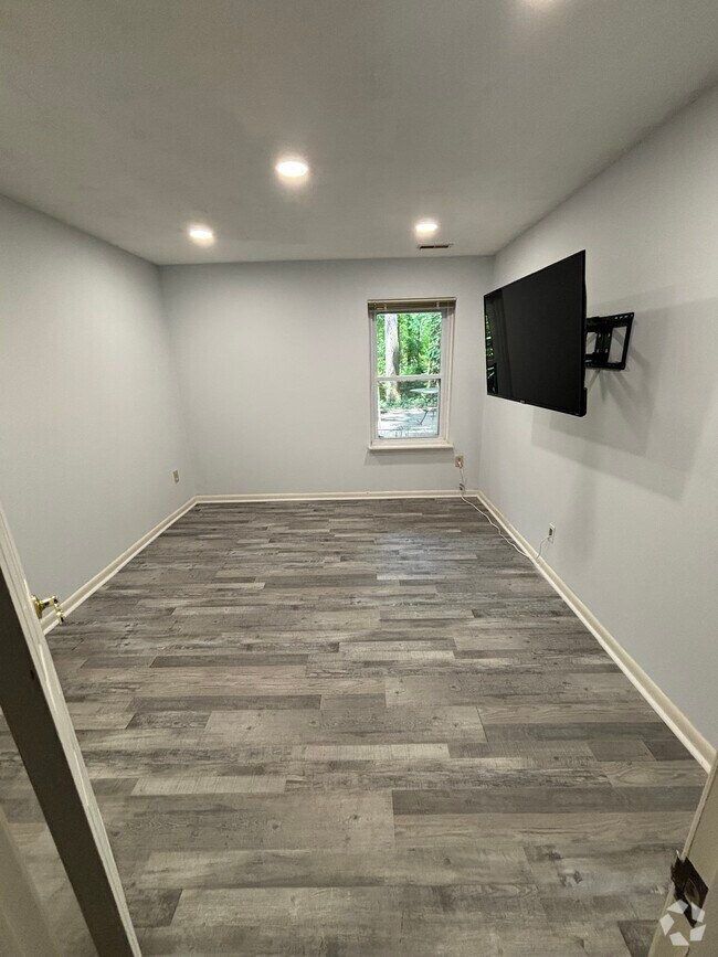 Revell Downs Apartments for Rent with a Walk-In Closet - Annapolis, MD ...