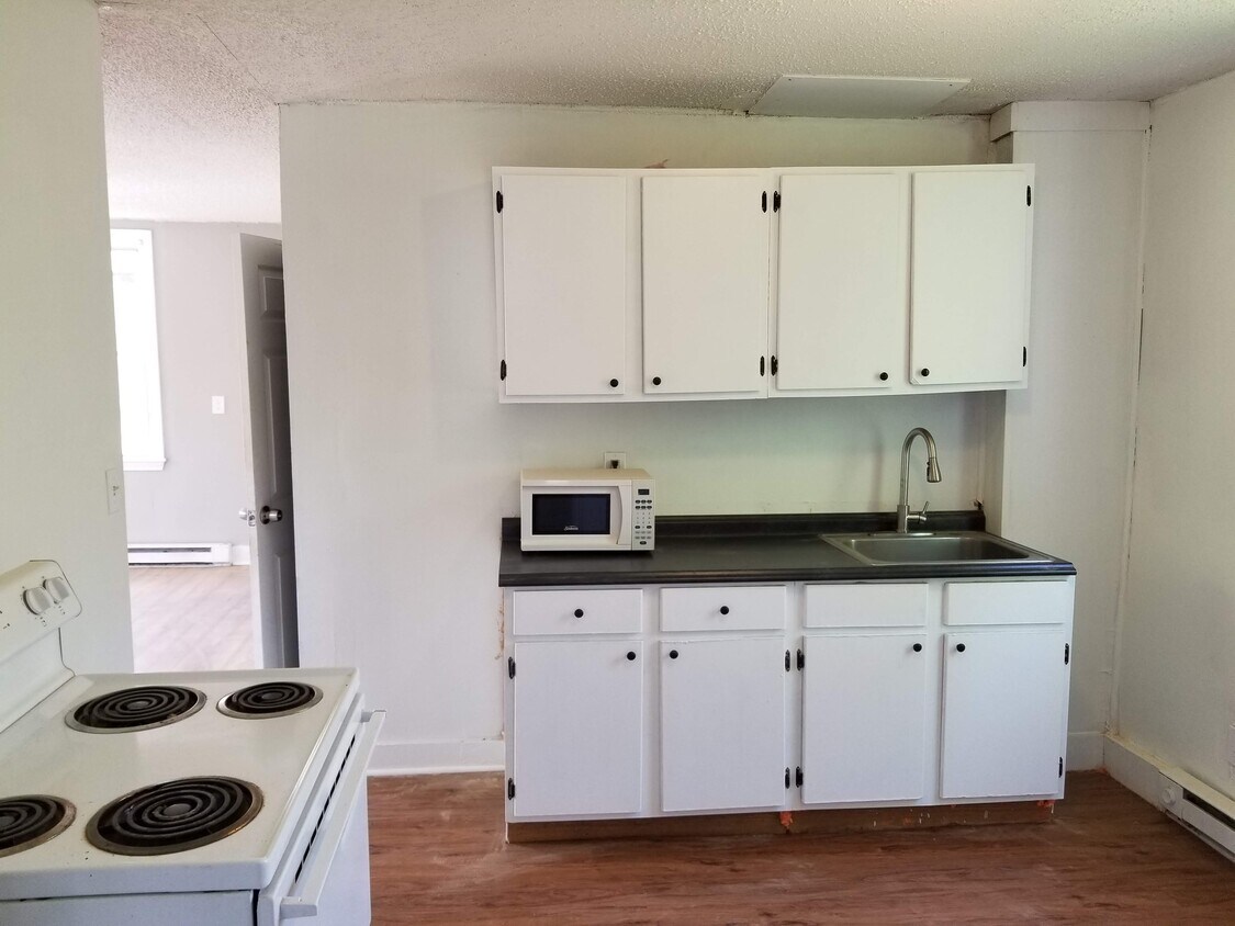 48 Calais St Unit 2, Providence, RI 02908 - 48 Calais St Providence, RI ...