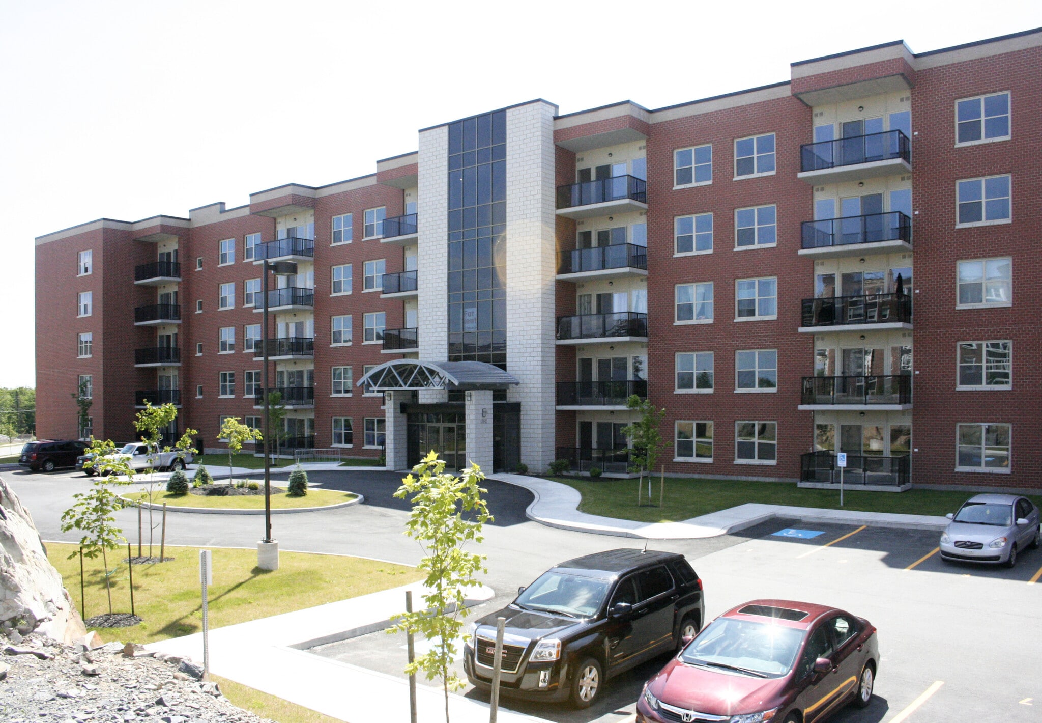 Rockwood Estates Apartments - 390 Larry Uteck Blvd Halifax, NS ...