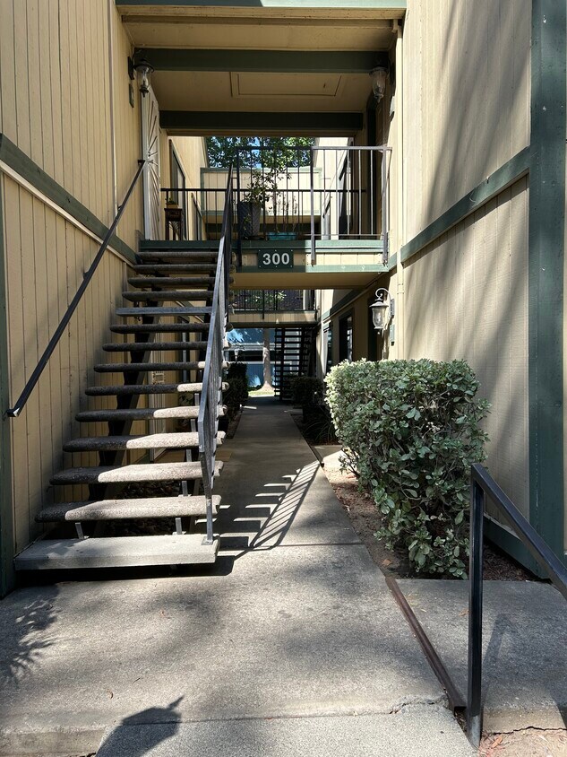 300 Del Verde Cir Unit 5, Sacramento, CA 95833 - Condo for Rent in ...