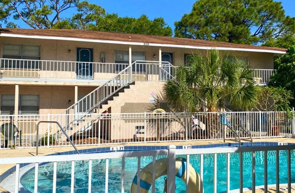 209 Northwest Jefferson Cir N Unit 13, Saint Petersburg, FL 33702 ...