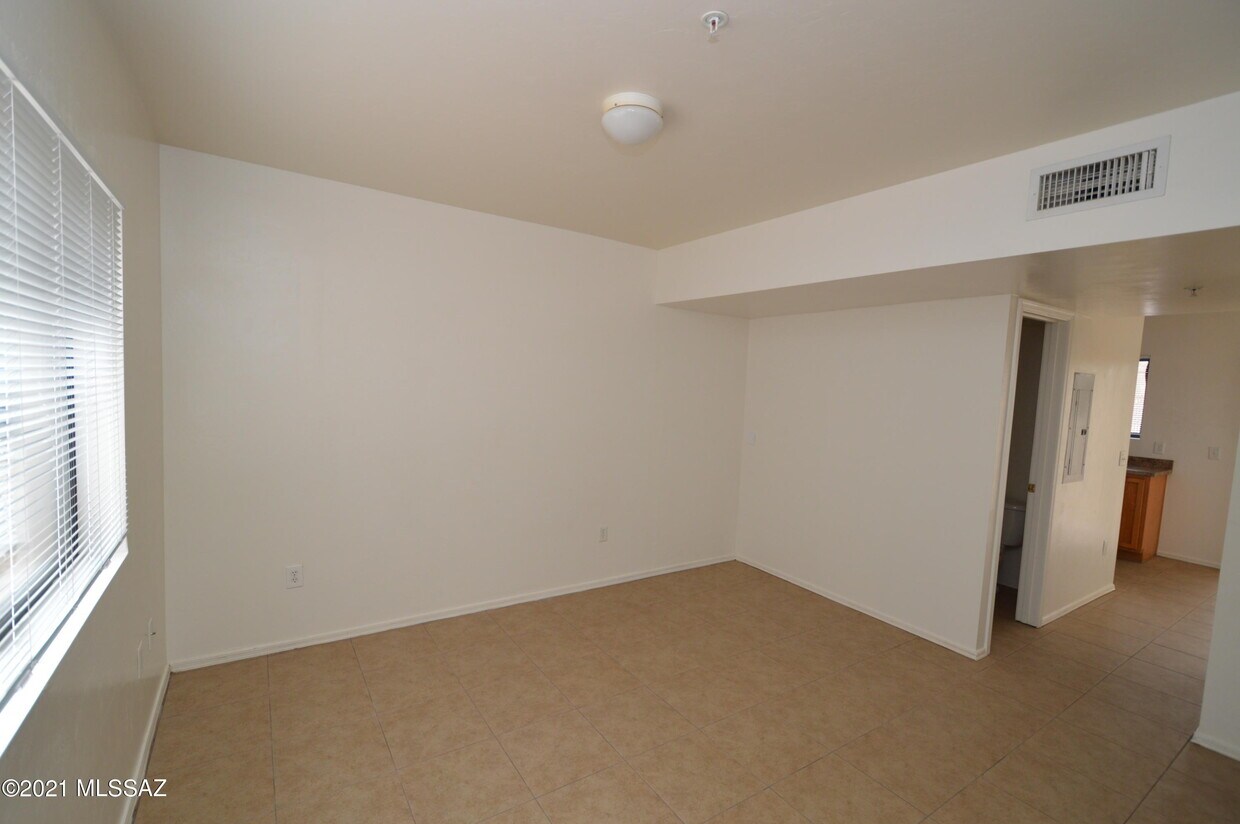 4327 E Bellevue St, Tucson, AZ 85712 - Townhome Rentals in Tucson AZ ...