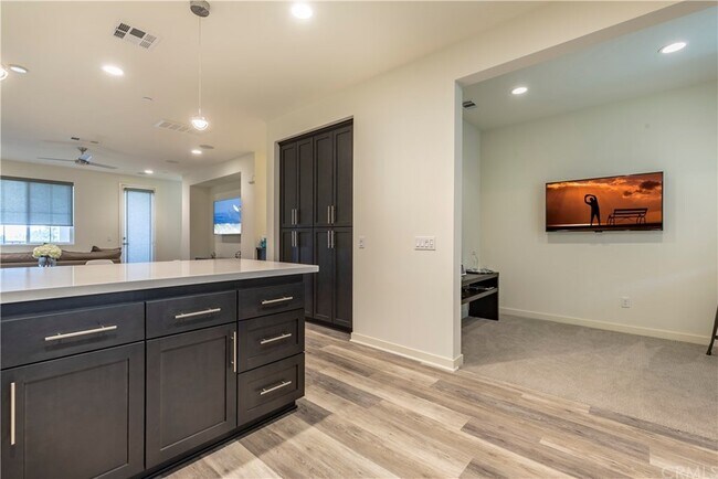 2737 Crimson Way, Pomona, CA 91767 - Townhome Rentals in Pomona CA ...
