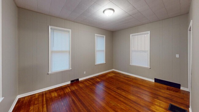 419 Crawford8007-08-05-277-012, Dixon, IL 61021 - House Rental in Dixon ...