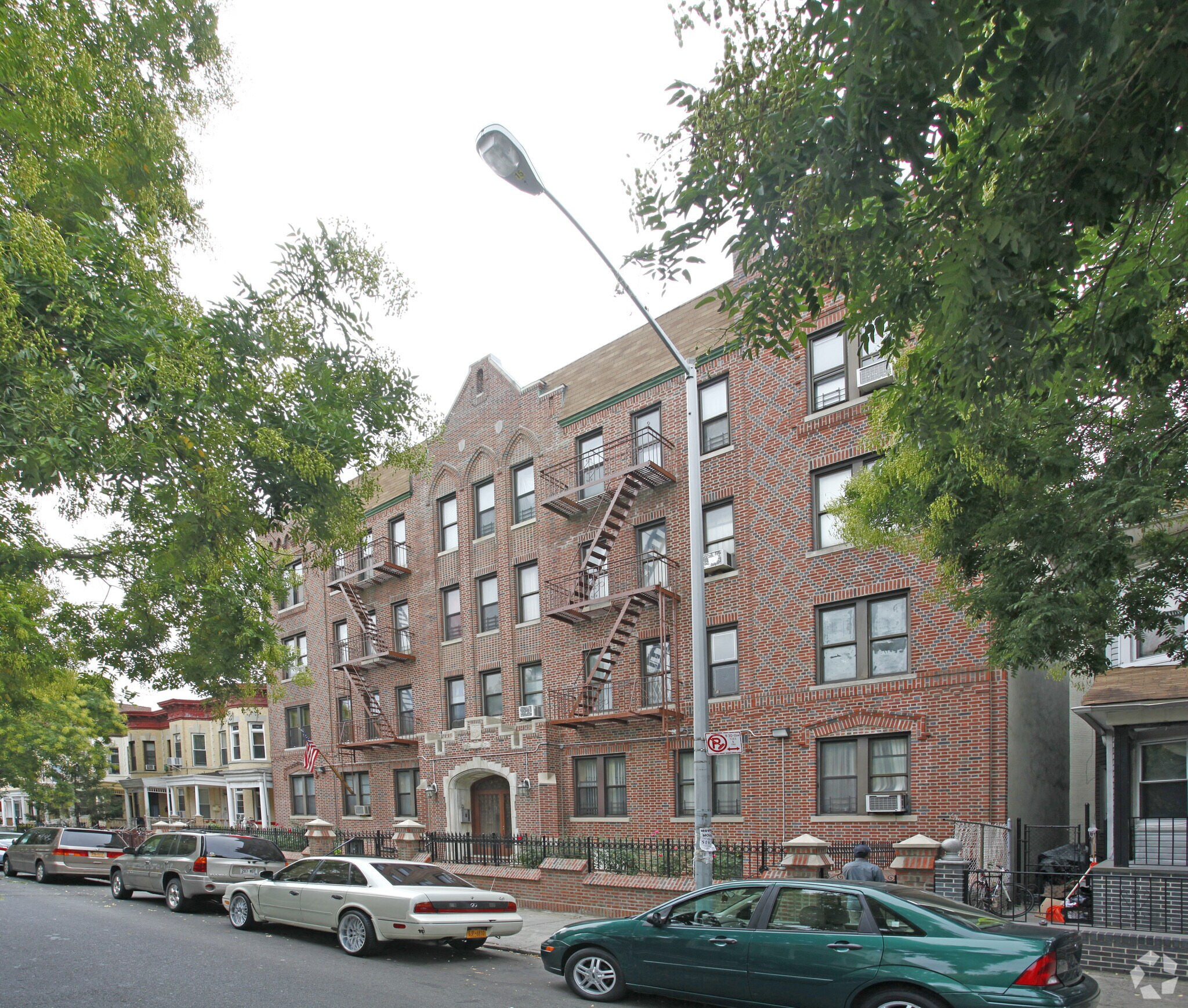 250 Maple St, Brooklyn, NY 11225 - 250 Maple St Brooklyn, NY 11225 ...