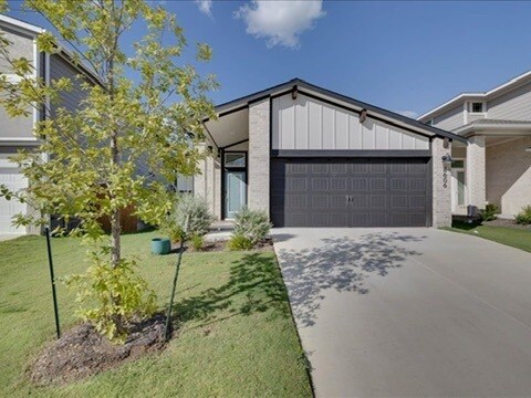 8606 McKamy Dr, Austin, TX 78744 - House Rental in Austin, TX ...