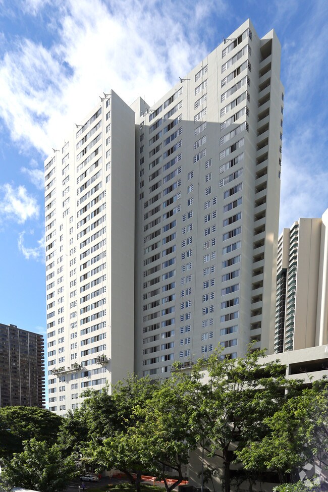 Kukui Tower Apartments - Honolulu, HI | Apartments.com