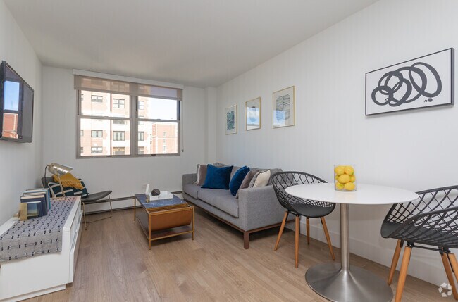 Wave Lakeview - Apartments in Chicago, IL | Apartments.com