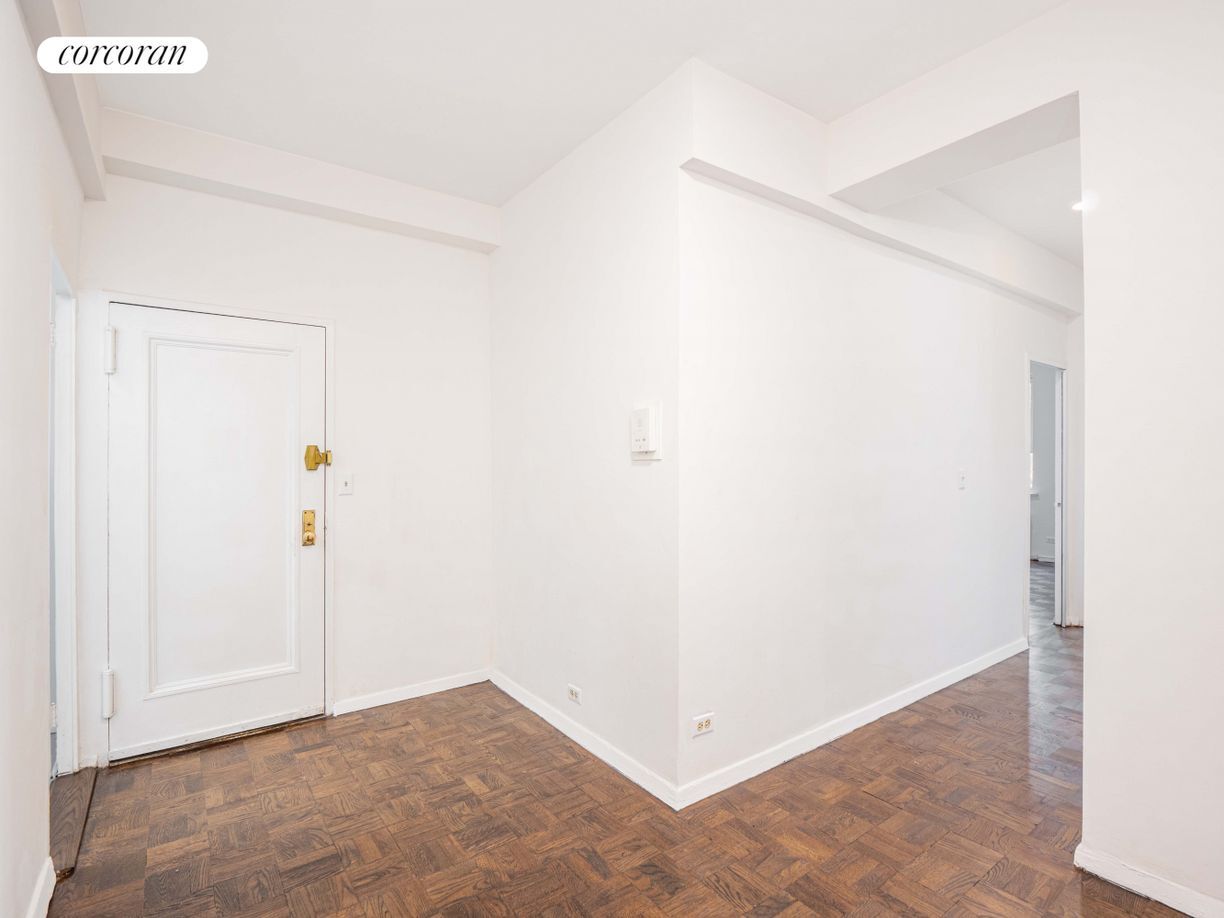 4 E 89th St, New York, NY 10128 | Apartments.com