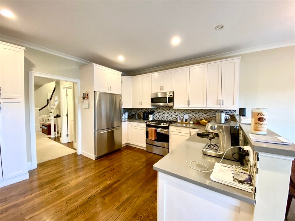 38 Troy Ln, Newton, MA 02468 - Townhome Rentals in Newton MA ...