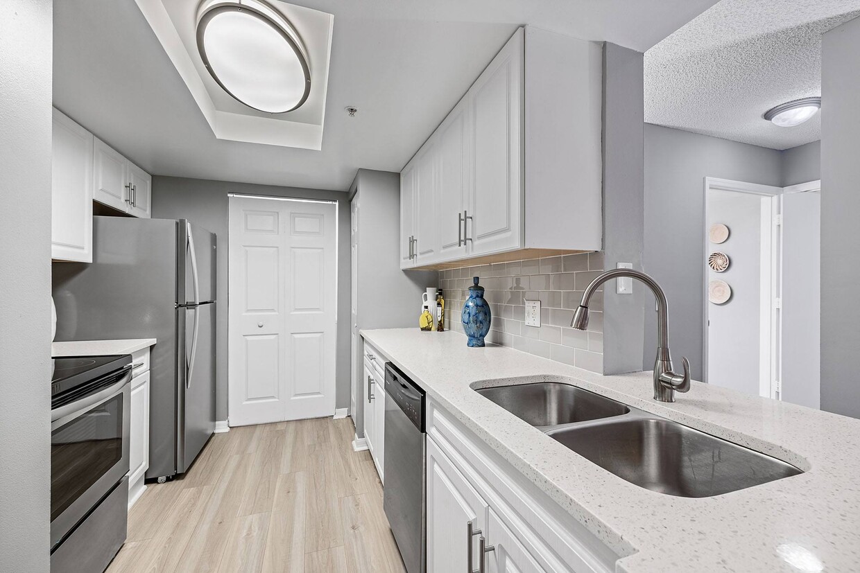 The Palms at Davie - 11000 Cameron Ct Davie, FL 33324 | Apartments.com