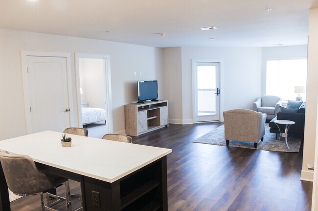 The Regency - 1785 McKees Rocks Rd McKees Rocks, PA - Apartments for ...