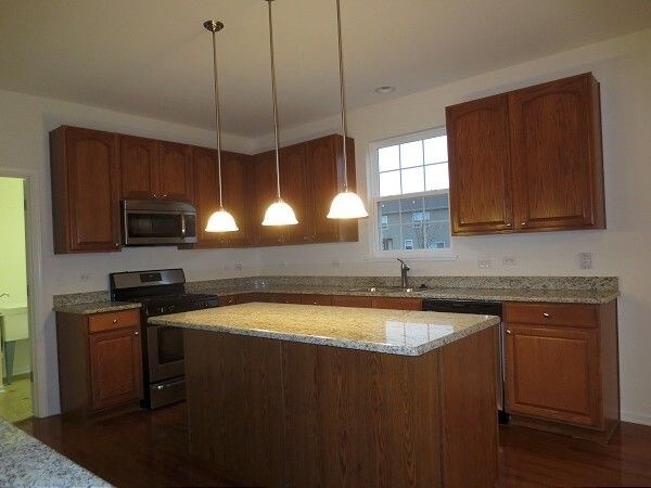 2318 Ferdinand Ln, Montgomery, IL 60538 - House Rental in Montgomery ...