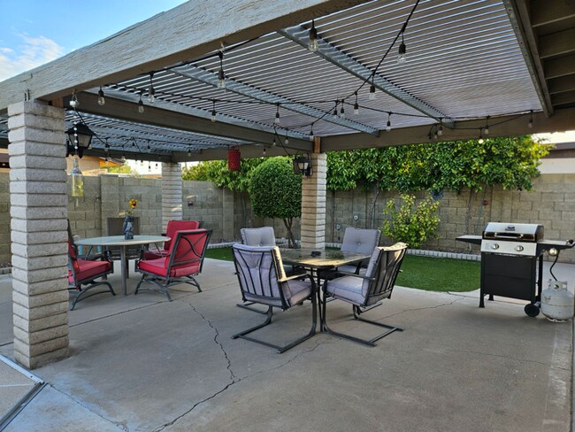 3527 E Phelps Rd, Phoenix, AZ 85032 | Apartments.com