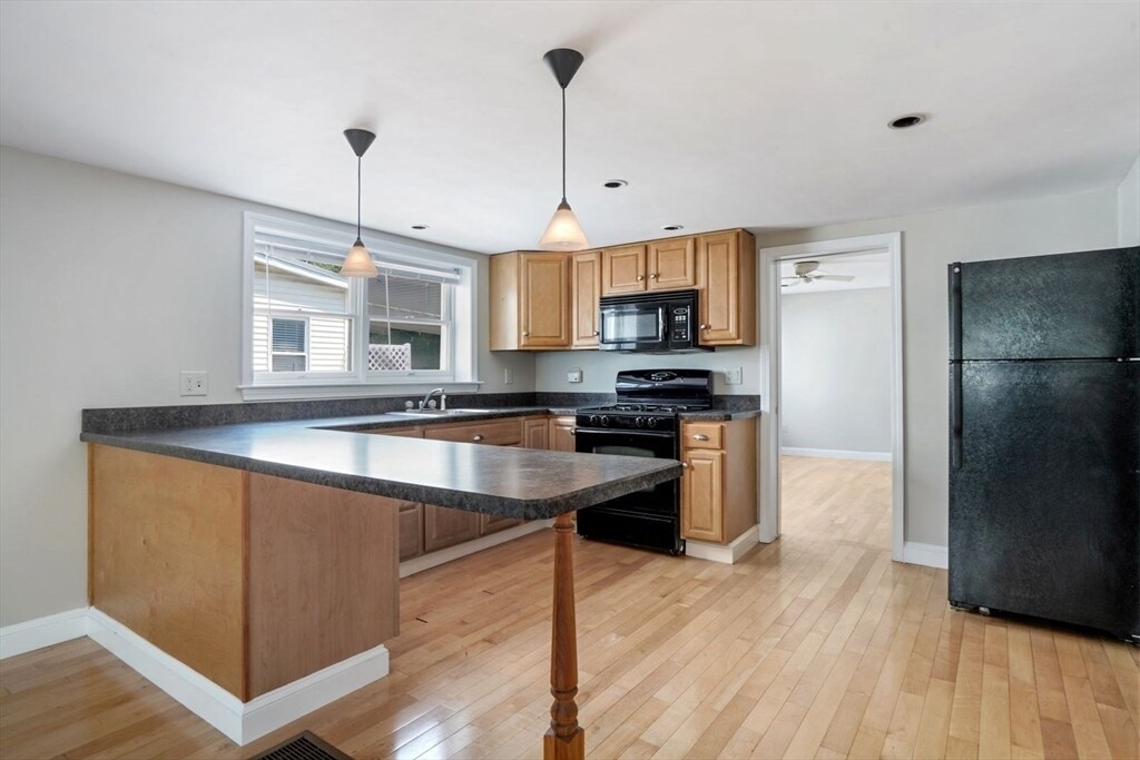 613 E 2nd St Unit 1, Boston, MA 02127 - 613 E 2nd St Boston, MA 02127 ...