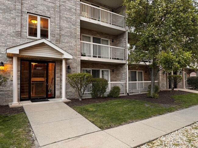 6648 W 65th St Unit 1S, Chicago, IL 60638 - Condo for Rent in Chicago ...