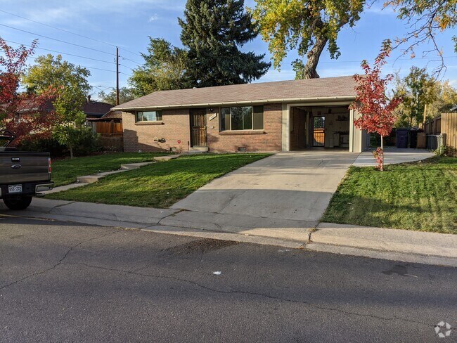 Mar Lee Manor Apartments for Rent with Parking - Denver, CO - 1 Rentals ...