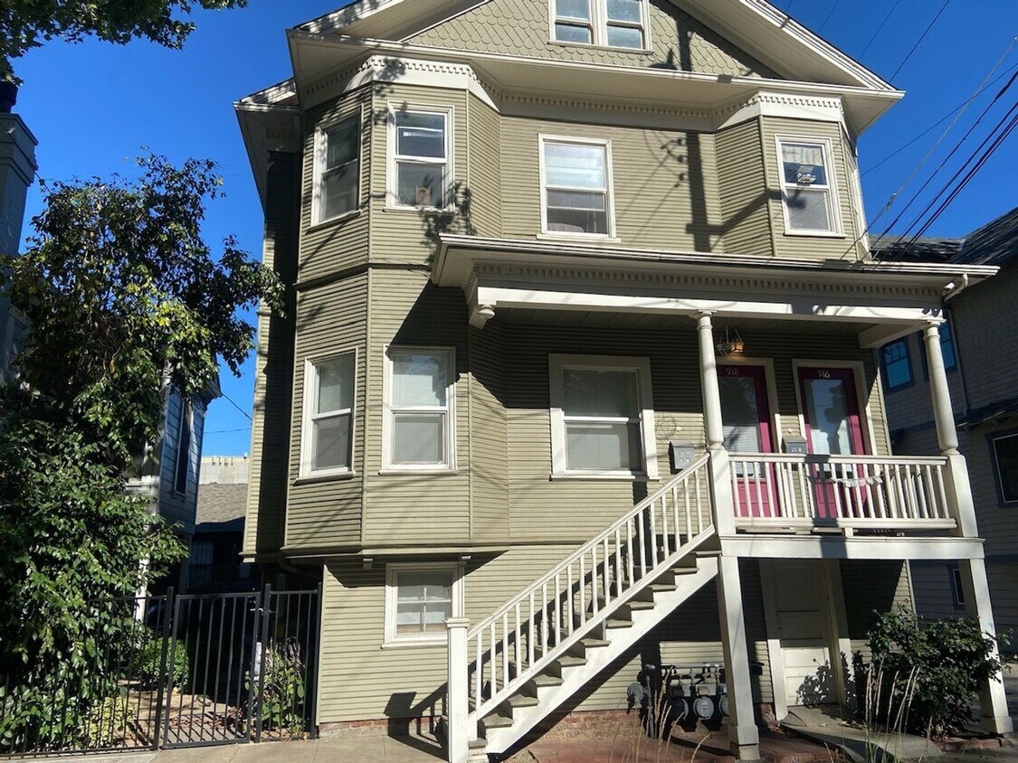 916-918 27th St Unit 2006003002, Sacramento, CA 95816 - Room for Rent ...
