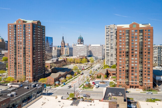 Yankee Hill Apartments - Milwaukee, WI | Apartments.com