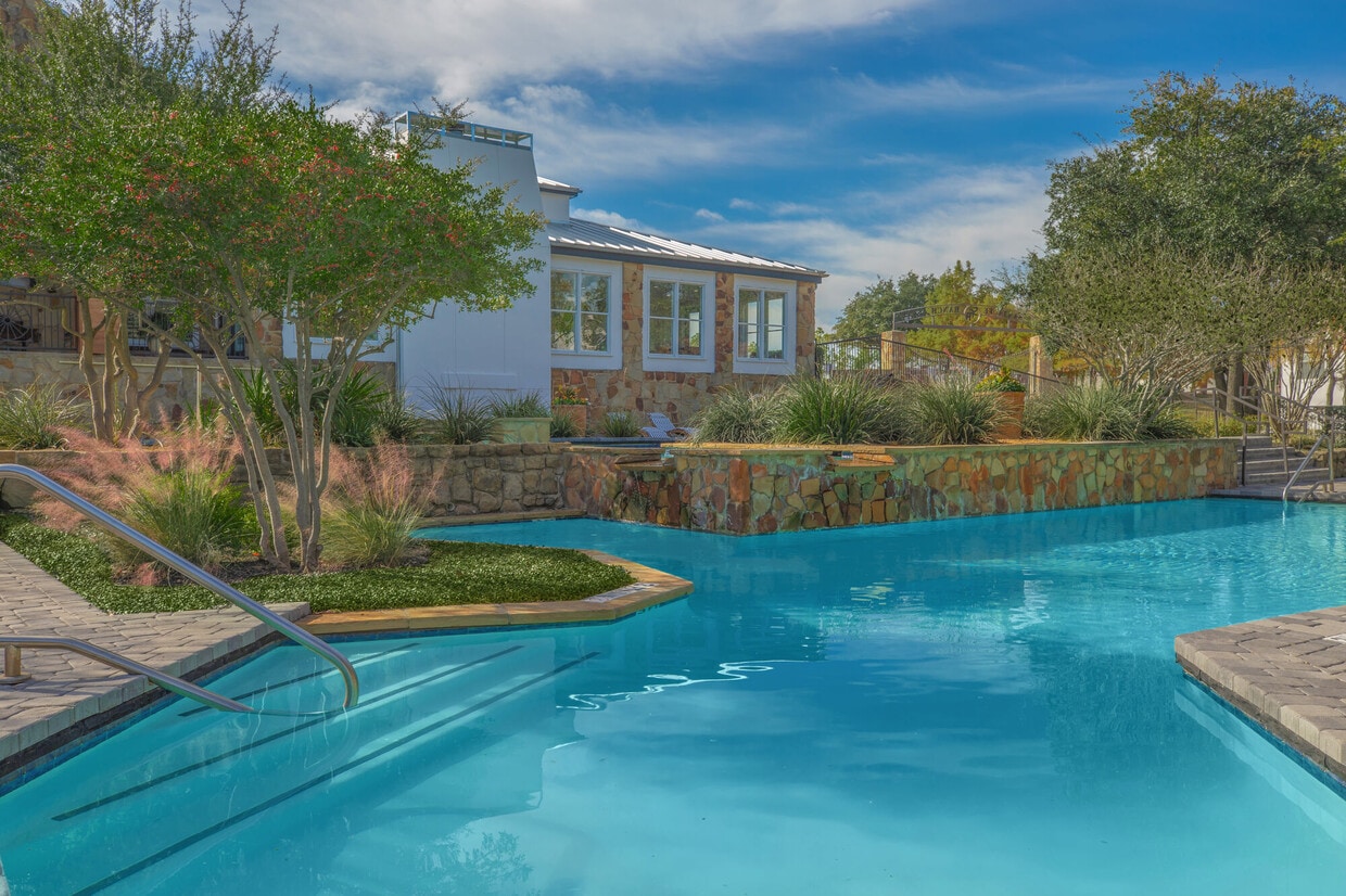 Santa Fe Ranch Apartments - 8203 Ranchview Dr Irving, TX 75063 ...