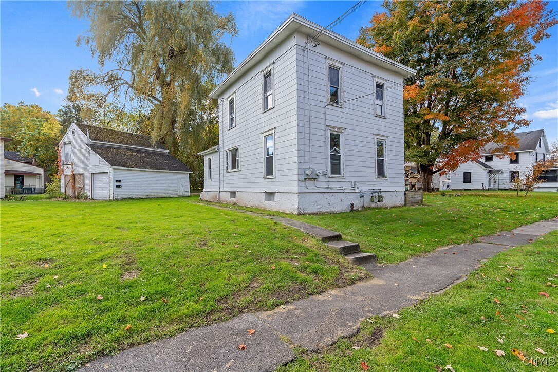 86 Bridge St, Phoenix, NY 13135 - Room for Rent in Phoenix, NY ...