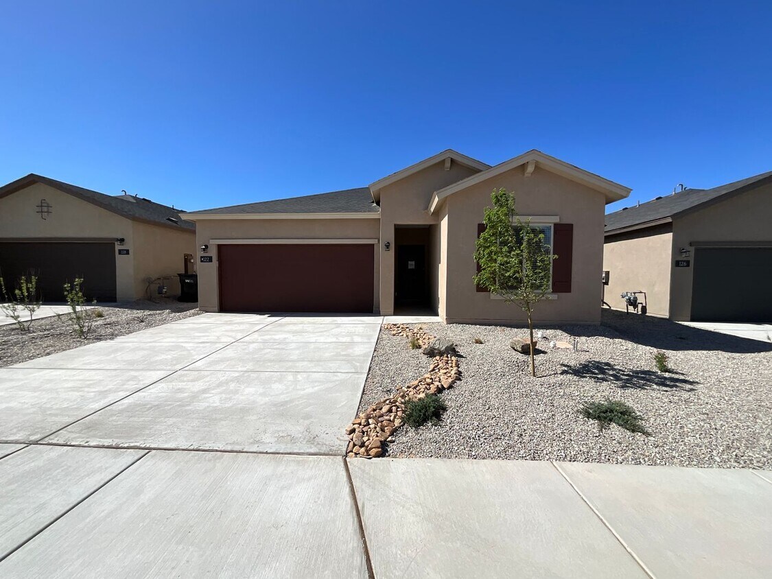 122 Spectrum Ave SW, Rio Rancho, NM 87124 - House Rental in Rio Rancho ...