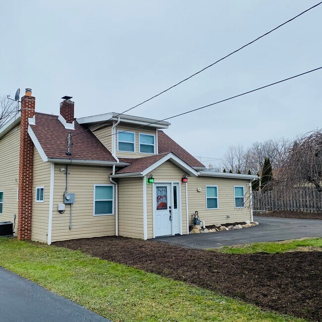 5242 W 220th St, Fairview Park, OH 44126 - House Rental in Fairview ...