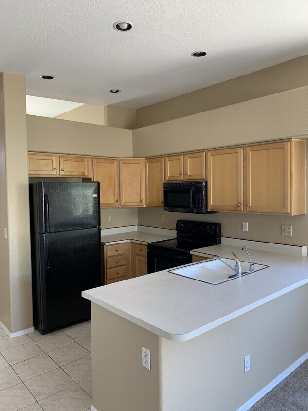 10213 E Calle Cadiz, Tucson, AZ 85747 - House Rental in Tucson, AZ ...